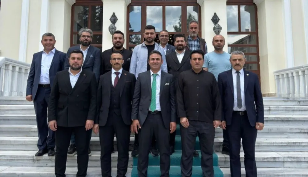 NİĞDE DERNEKLER FEDERASYONU'NDAN NİĞDELİ BİLECİK VALİ YARDIMCISI TAMER ...